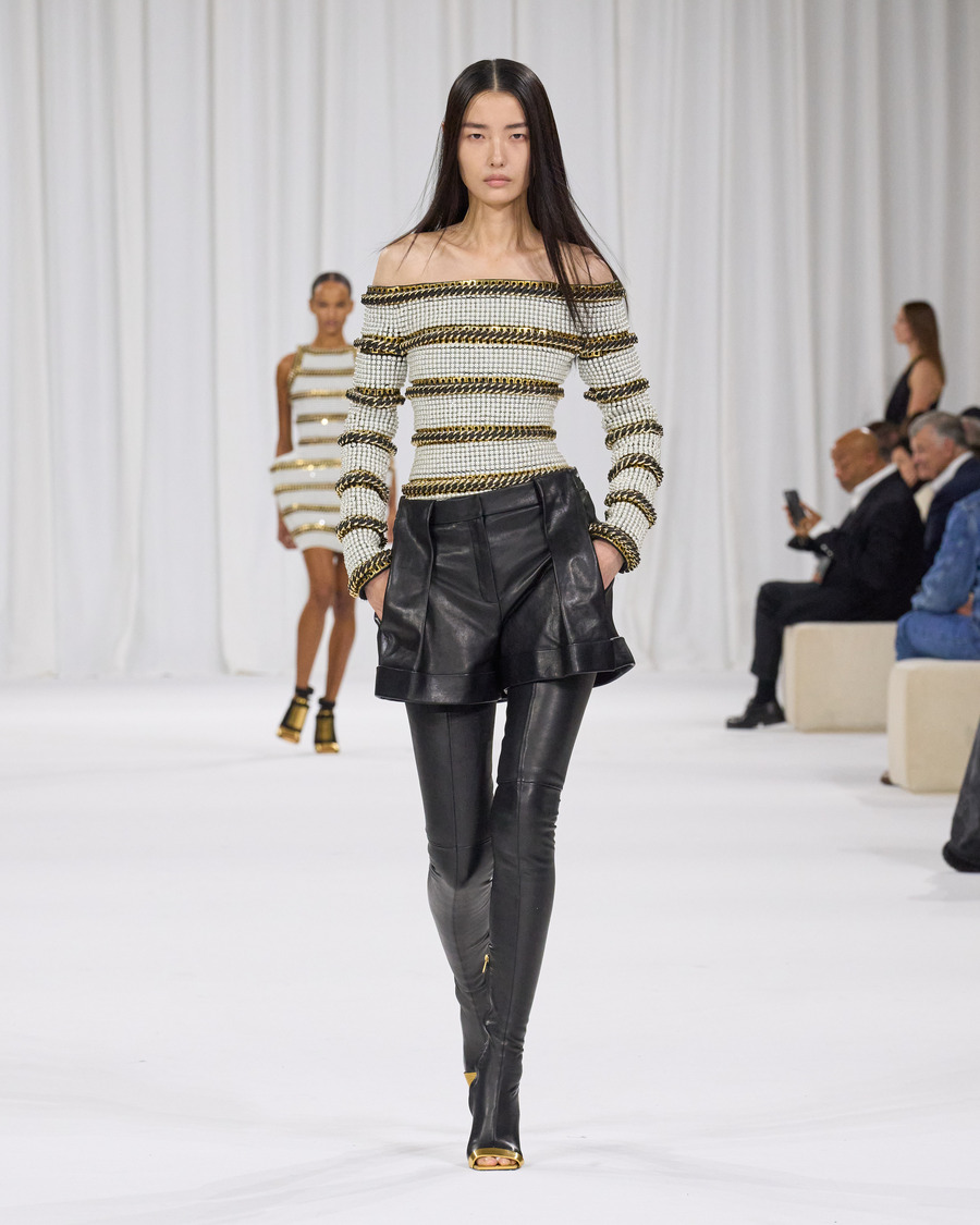 Balmain Spring/Summer 2025: A Dazzling Tribute to Modern Elegance ...