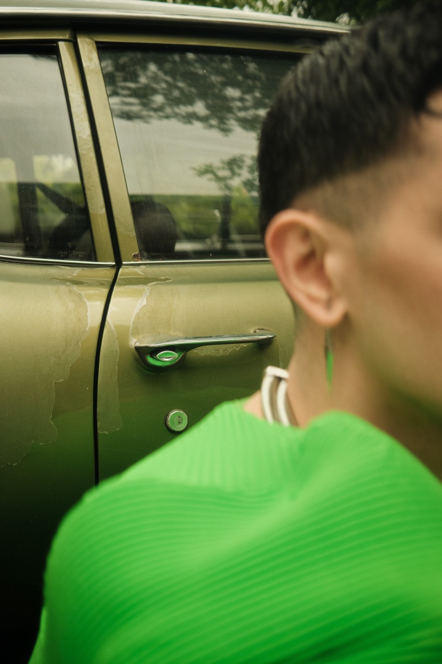 Arrivals and departures - KALTBLUT Magazine