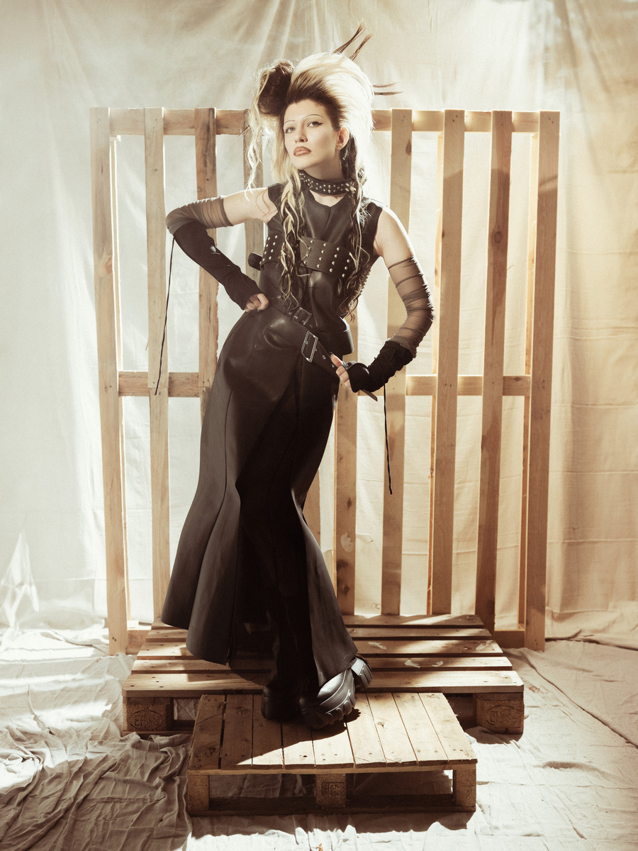 Chaos Room - KALTBLUT Magazine