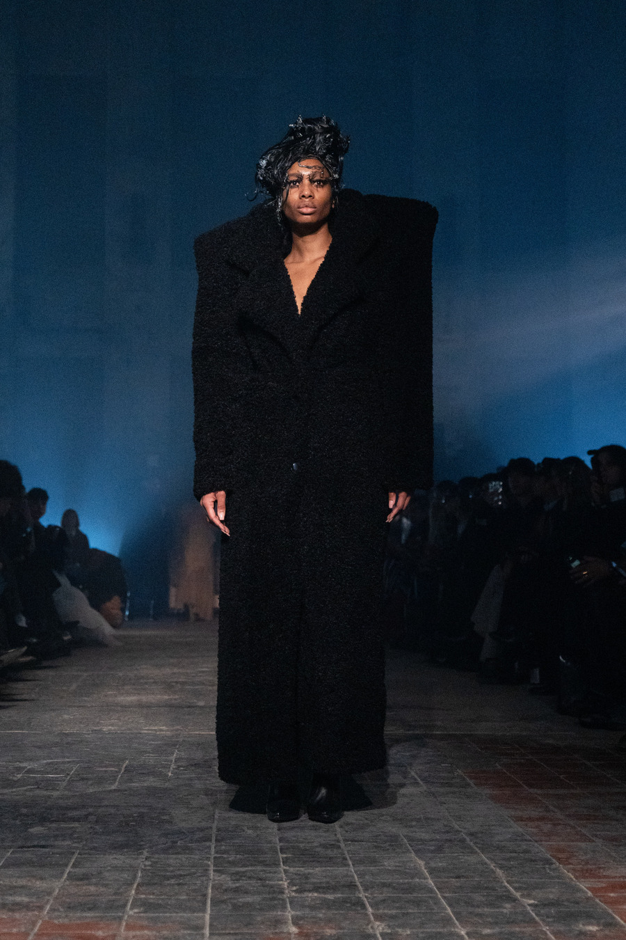 Maximilian Gedra Fall/Winter 2025/26 - The Office - KALTBLUT Magazine
