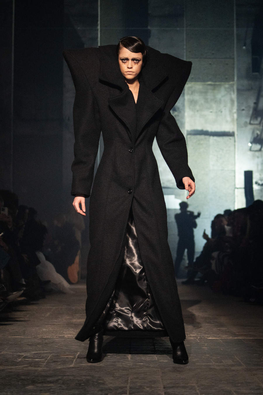 Maximilian Gedra Fall/Winter 2025/26 - The Office - KALTBLUT Magazine